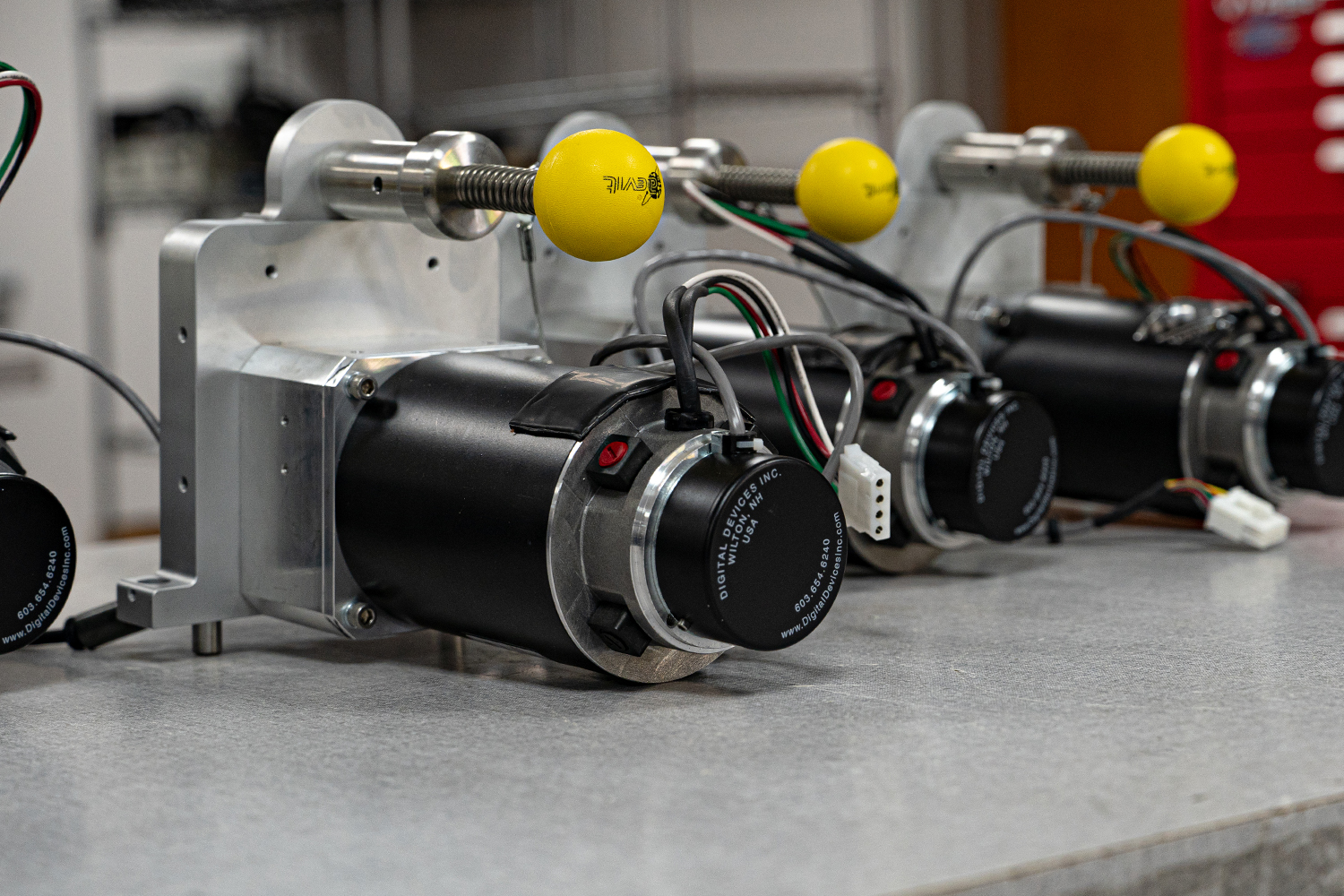 servomotor – Electronic Mobility Controls